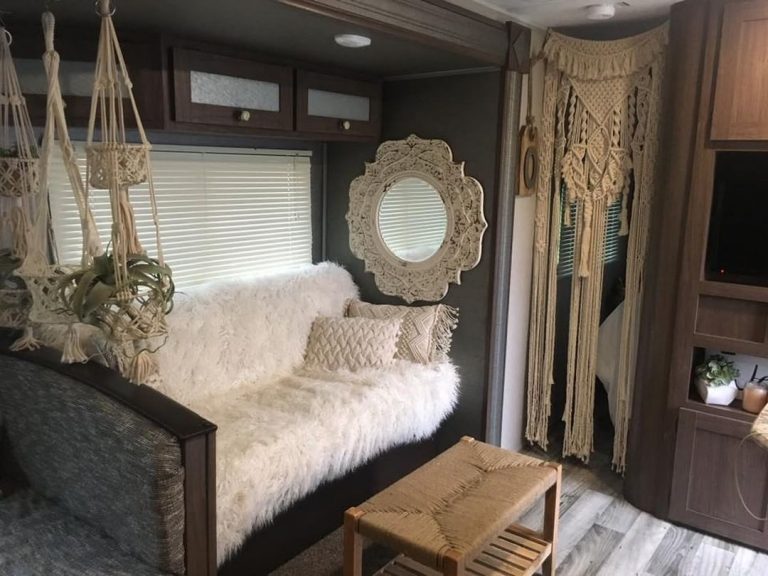 20+ FARMHOUSE TRAILER REMODEL IDEAS YOU SHOULD TRY